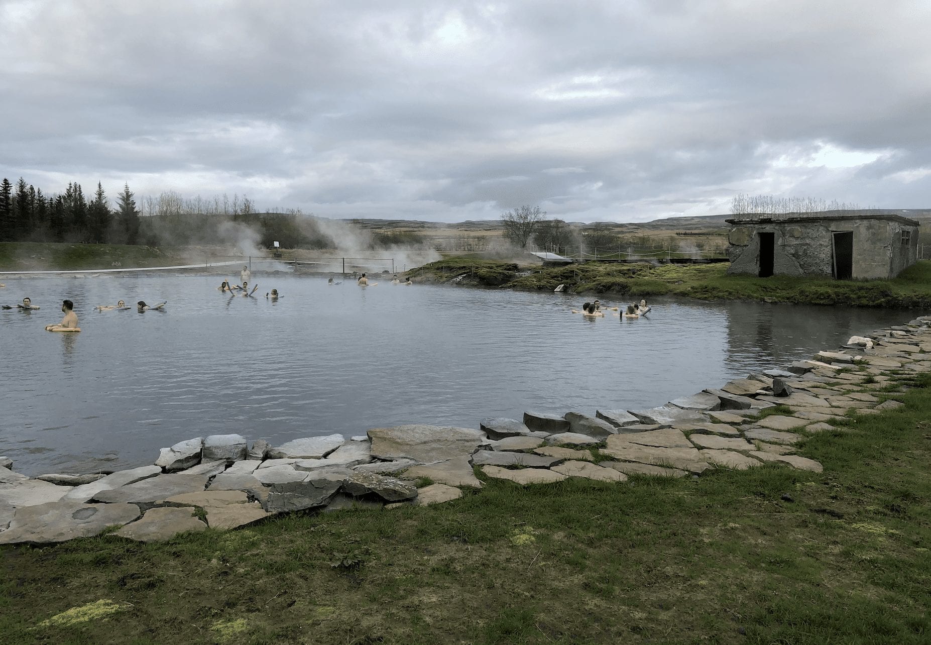 Our Top 10 Tips to Save Money Traveling in Iceland