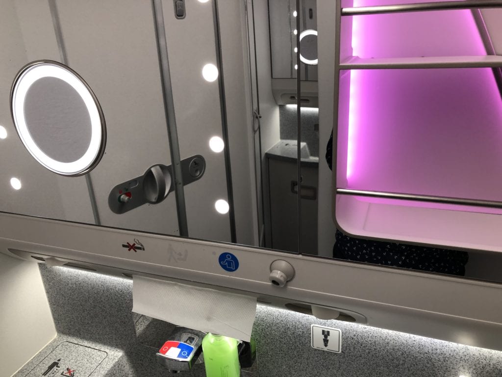 Flight Review: Hong Kong Airlines Business Class Hong Kong to Los Angeles