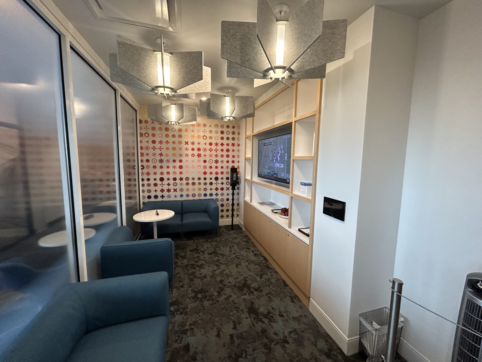 Review: The Refreshed (& Busy) Amex Centurion Lounge Las Vegas