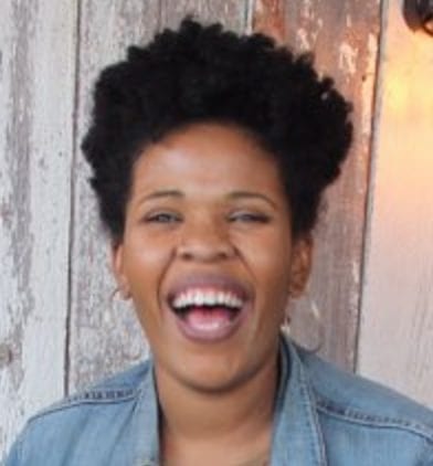 kay | Thrifty Traveler