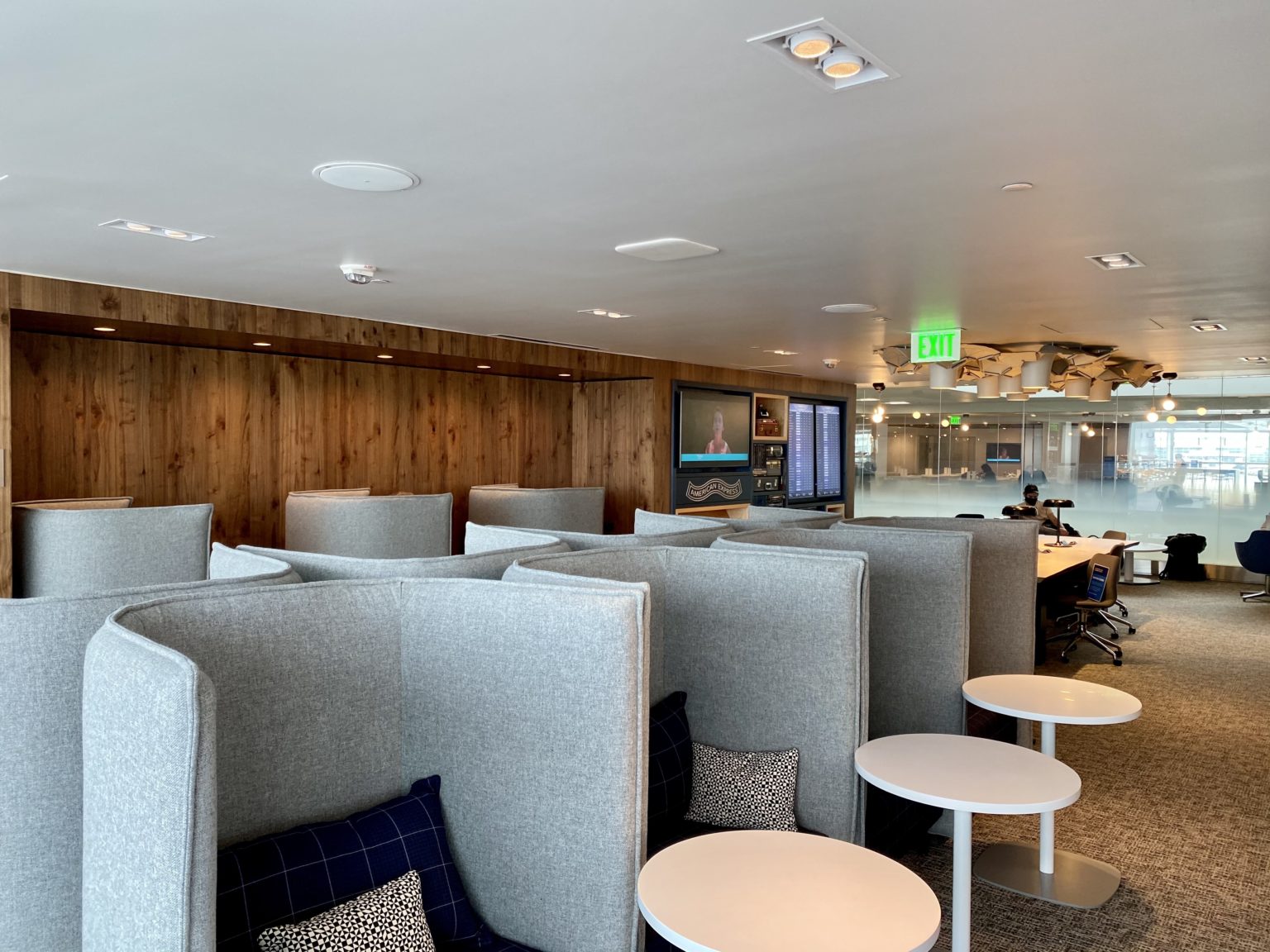 Review: The New Denver Centurion Lounge (With Video)