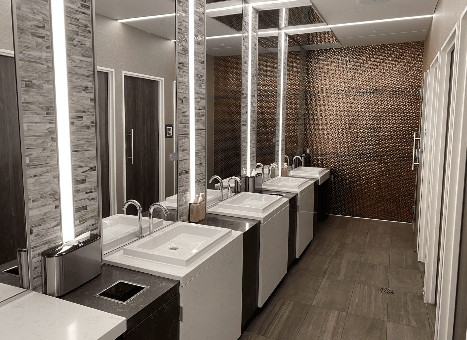 Delta Sky Club DCA in Washington, D.C. Review