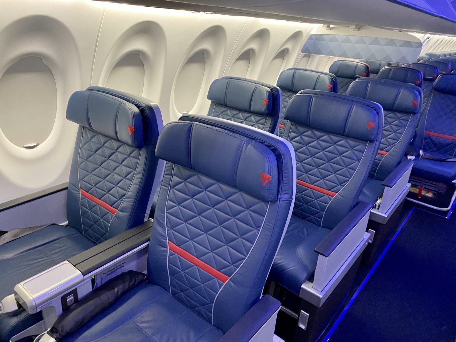 Top 10 Best Airline For First Class