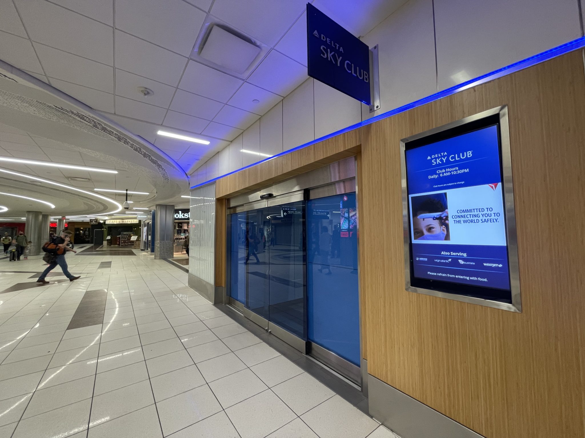 Lounge Review: Inside the Flagship Atlanta Delta Sky Club