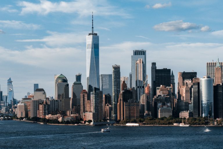 The Ultimate Guide to Booking Cheap Flights to New York City