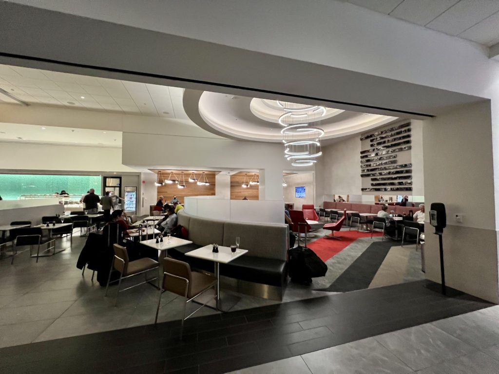 Review: American Flagship Lounge Dallas (DFW) | Thrifty Traveler