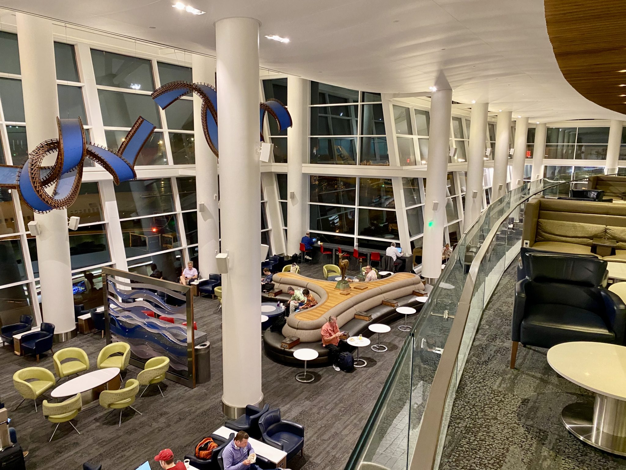 Why Are Delta Sky Clubs So Crowded These Days?