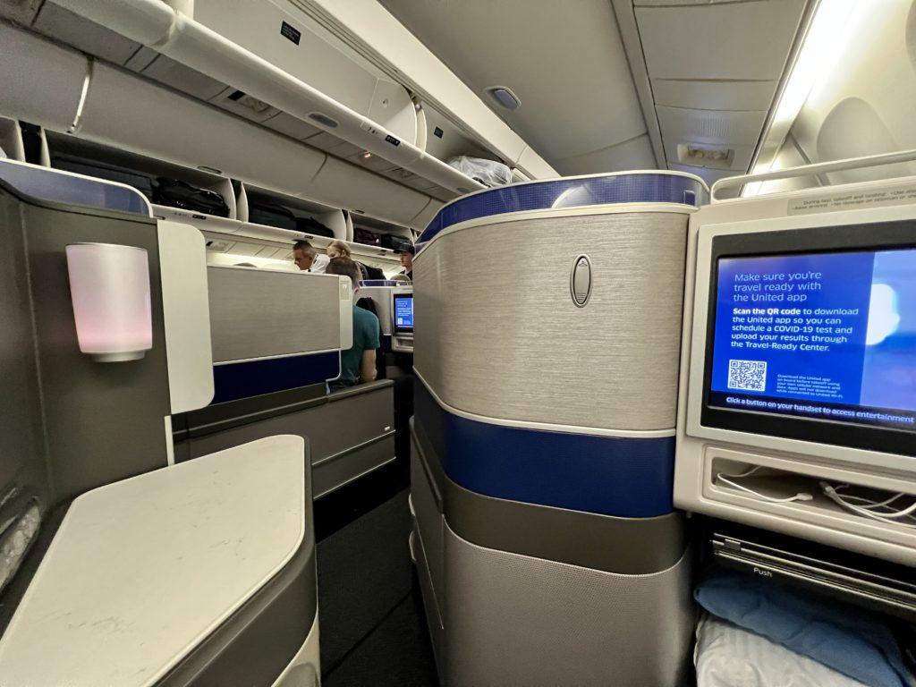 Great Seat & Better Food: A United Polaris Business Class Review – Slow ...