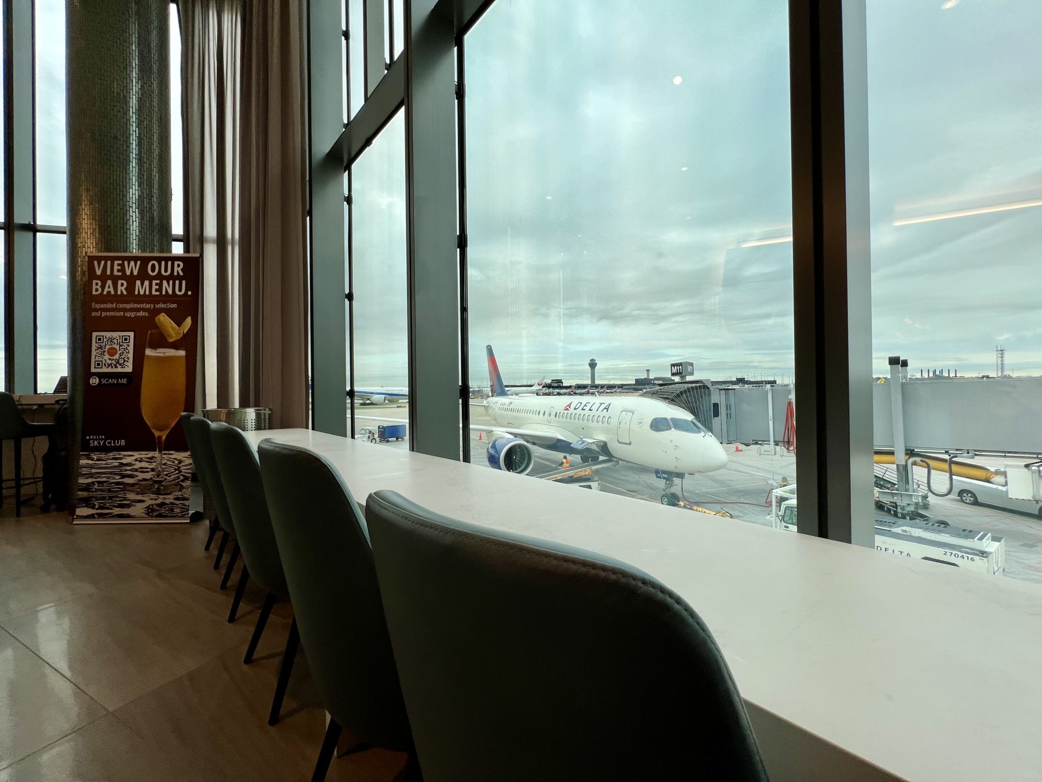 Review: Delta Sky Club Chicago-O'Hare (ORD)