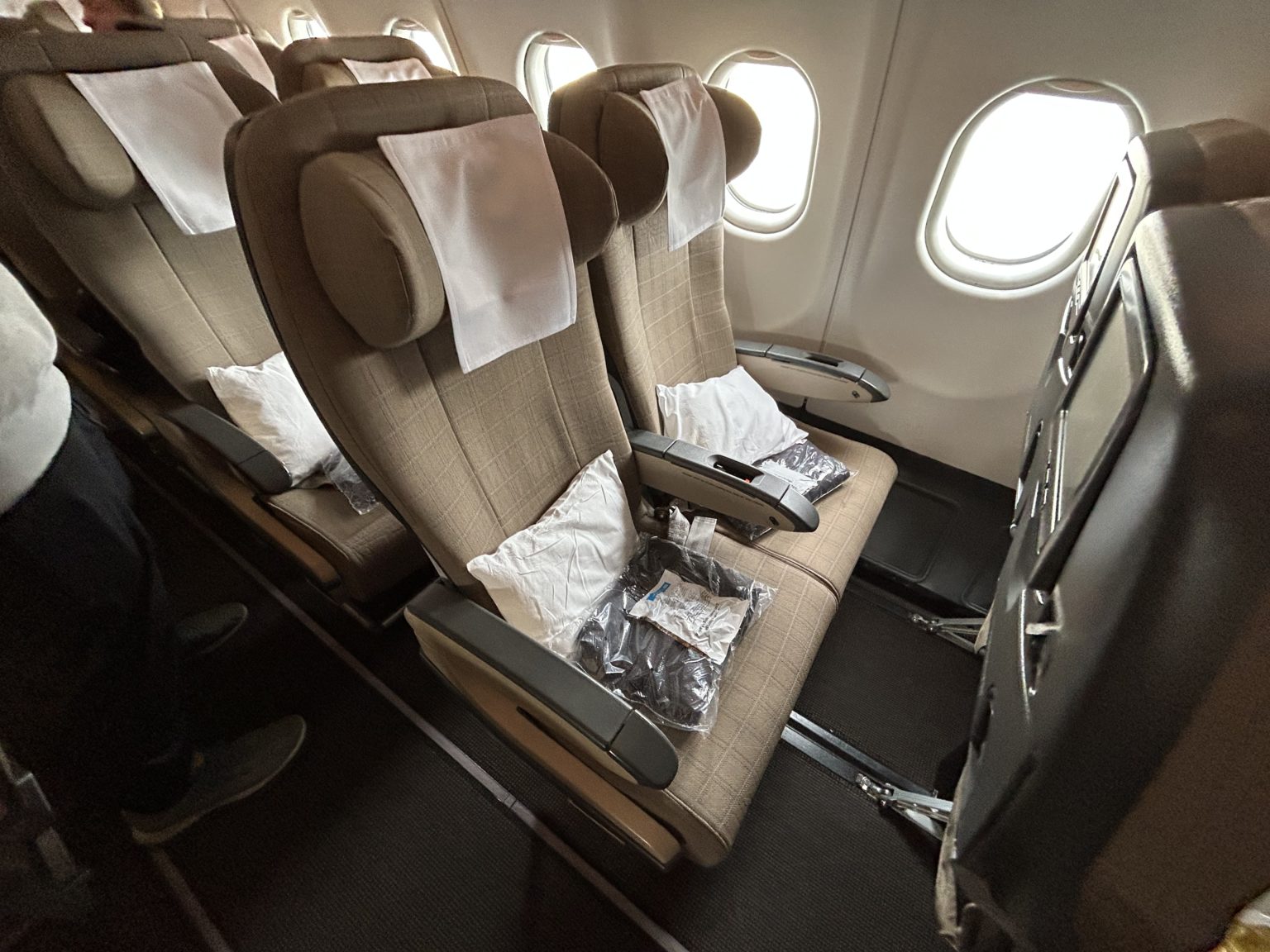 A Comfy Ride on an Ancient Plane: SWISS Economy Review, New York to Geneva