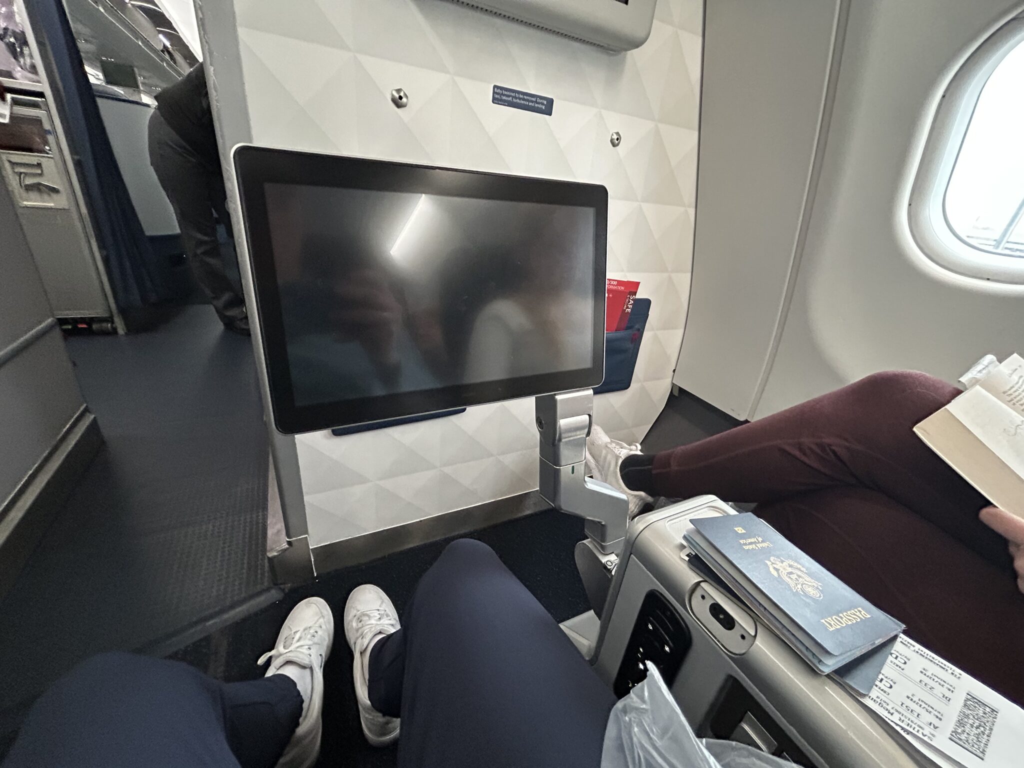 Review: Delta Premium Select, Minneapolis to Paris