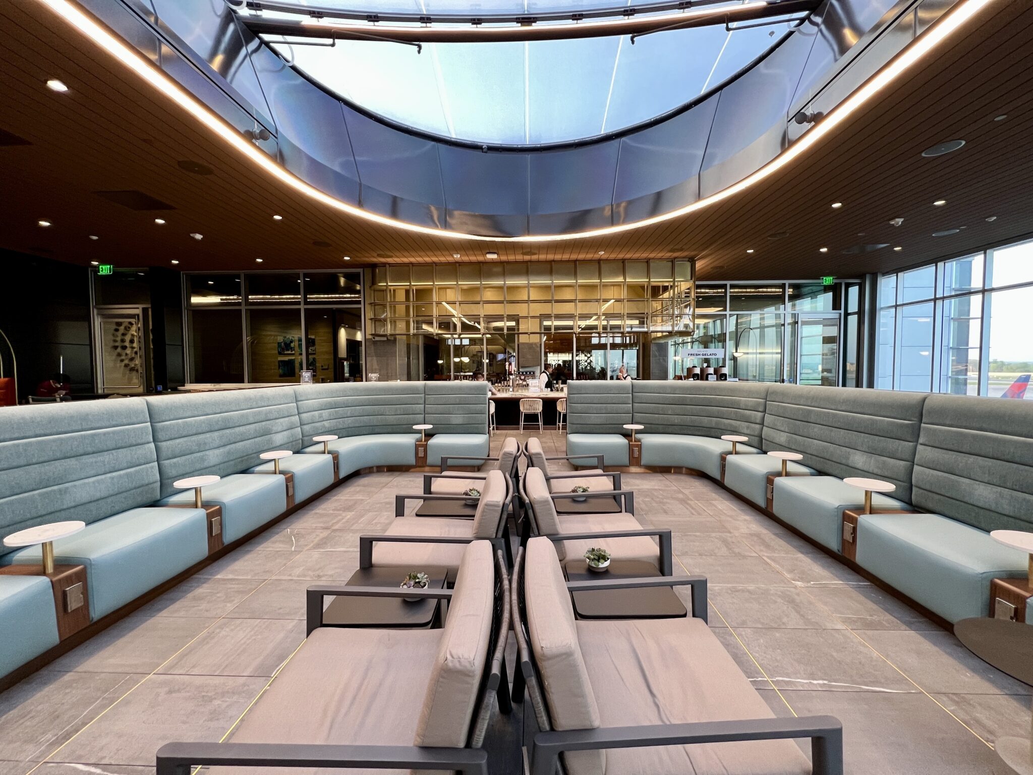 Recent Delta Sky Club Changes Have Your Head Spinning? Here's How to Get In