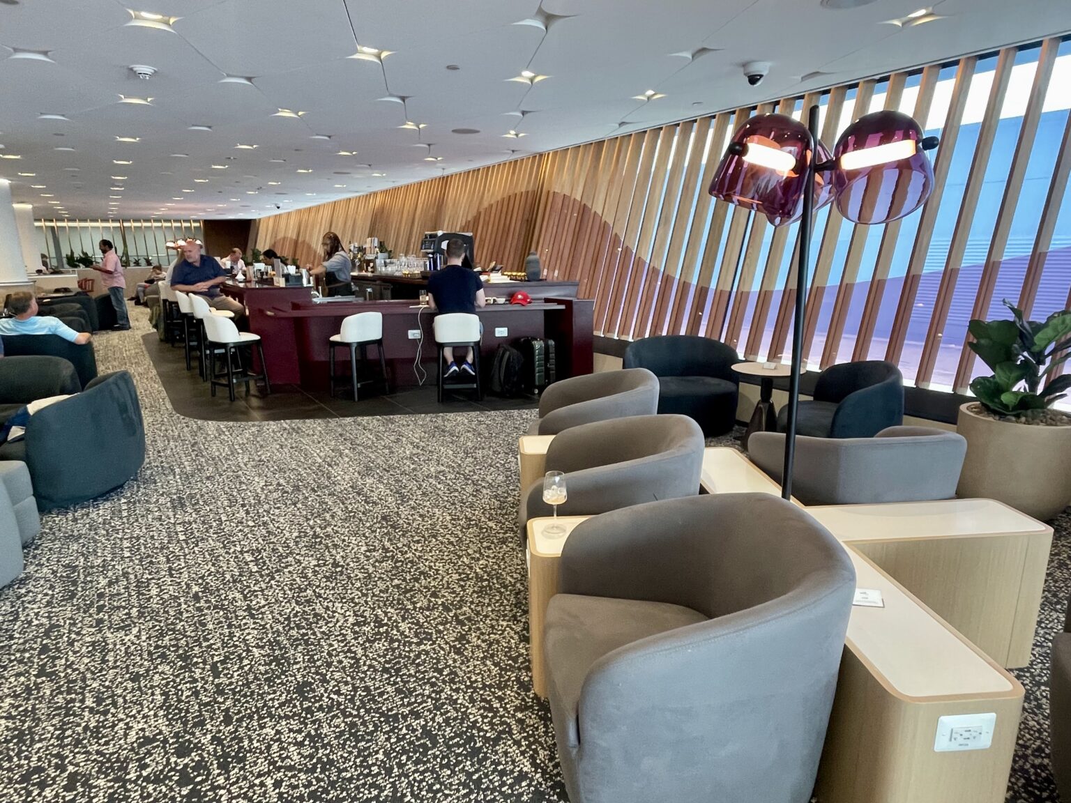 A Review of the Capital One Lounge at Wasington D.C. - Dulles (IAD)