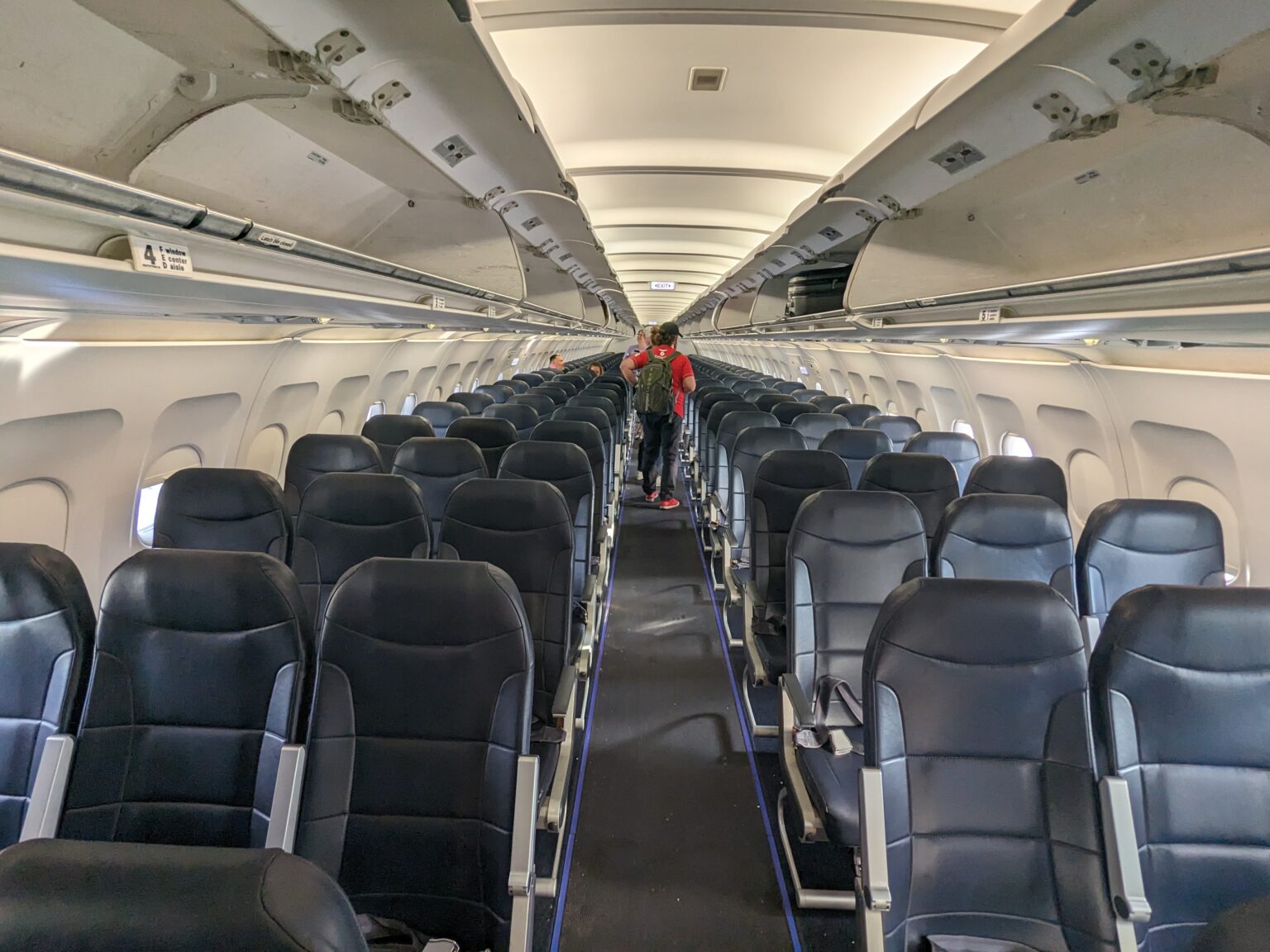 A Friendly Crew & Early Arrival: Allegiant Air Review