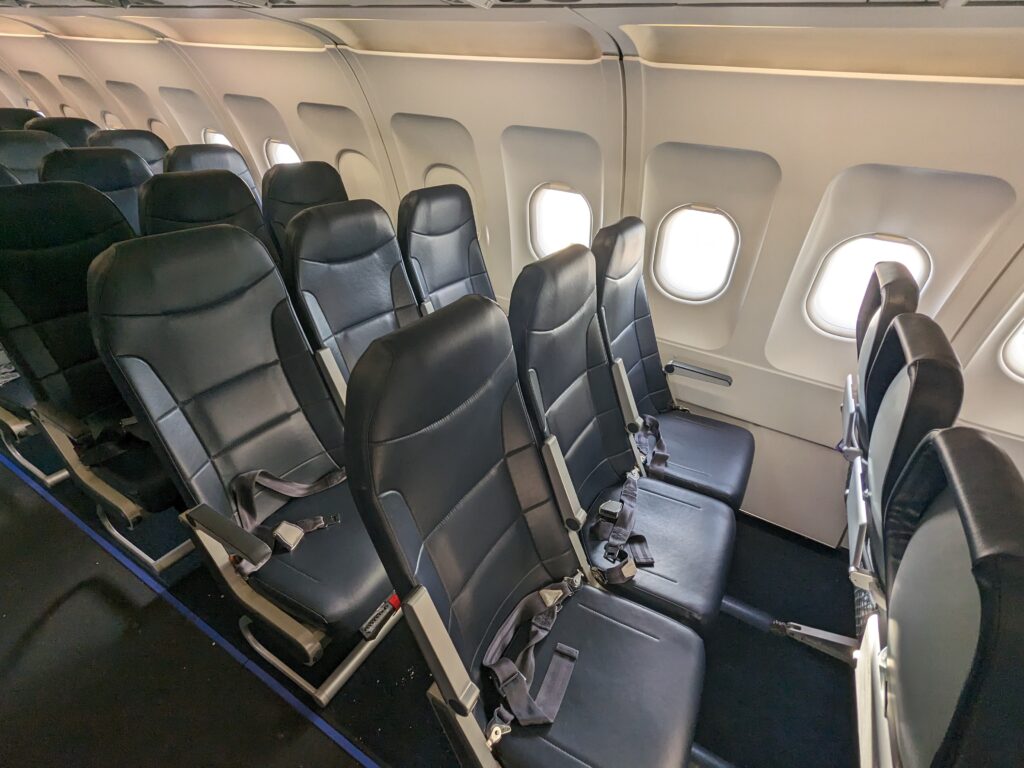 A Friendly Crew & Early Arrival: Allegiant Air Review