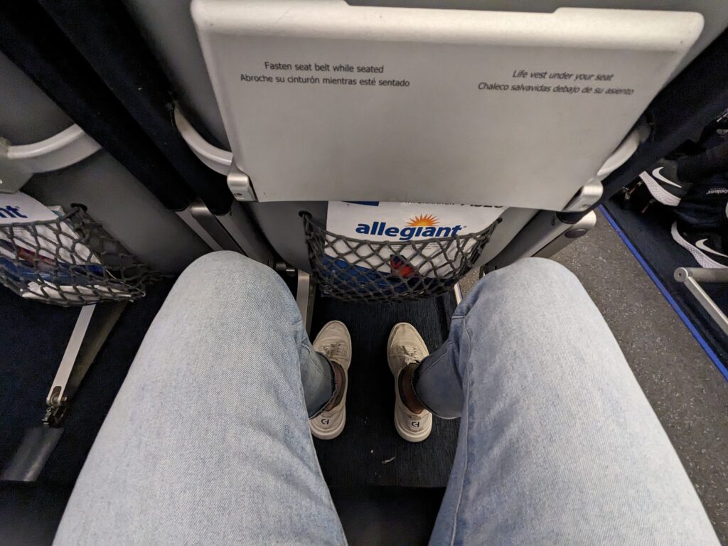 A Friendly Crew & Early Arrival: Allegiant Air Review