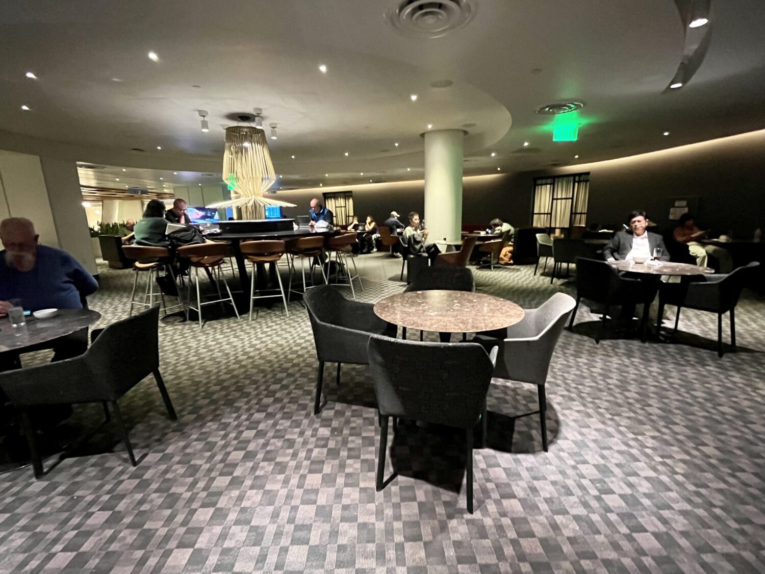 Flight Review: Qantas Business Class on the Airbus A380