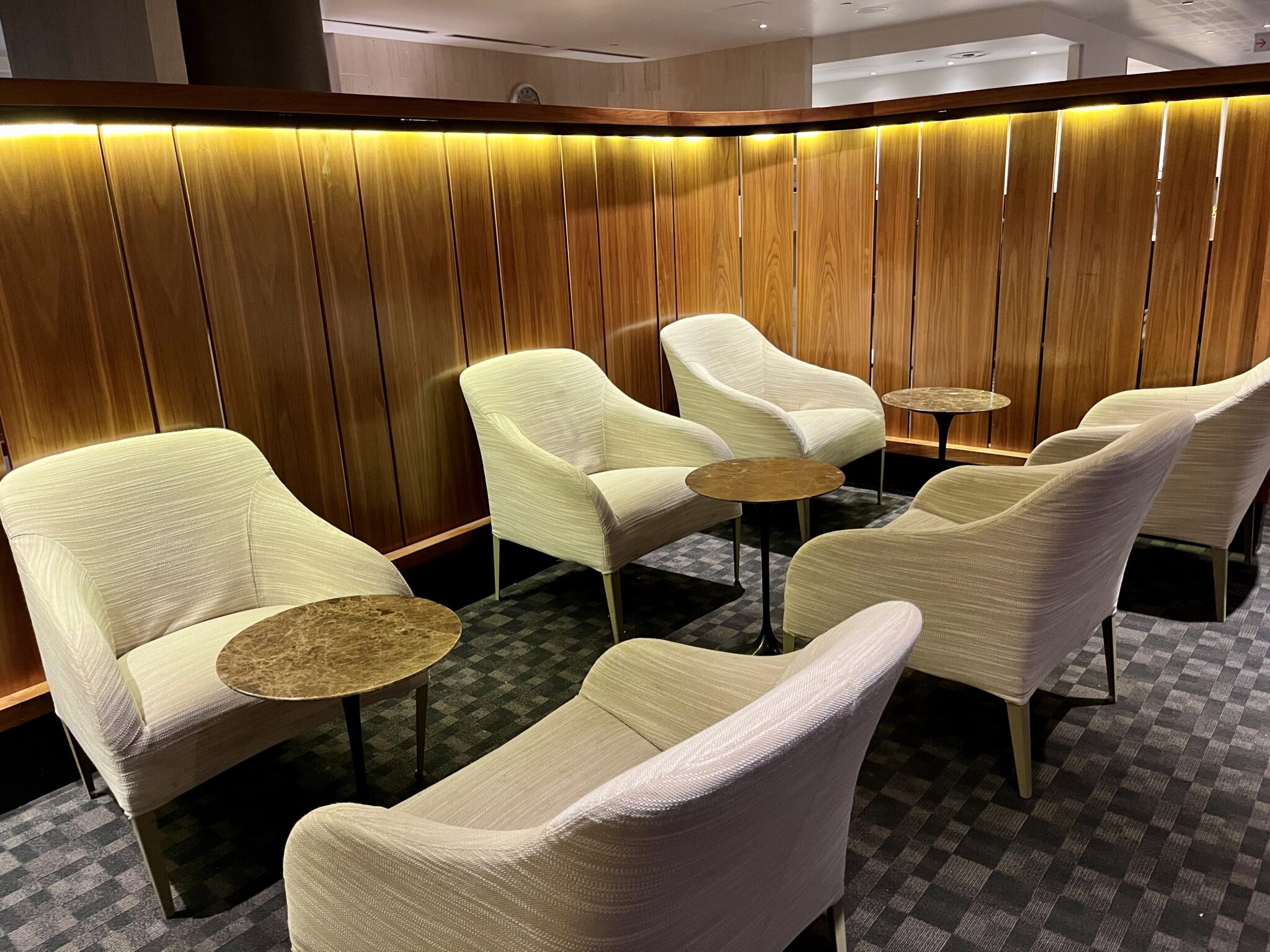 Flight Review: Qantas Business Class on the Airbus A380
