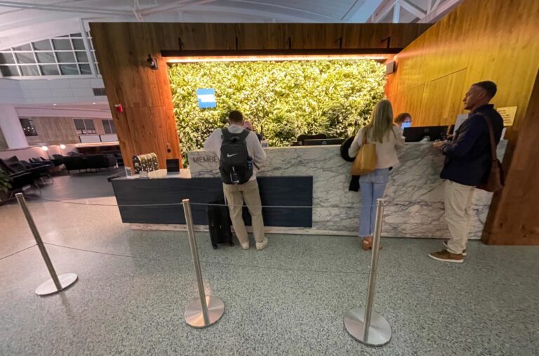 Buzzy, But Not Too Busy: Seattle (SEA) Centurion Lounge Review