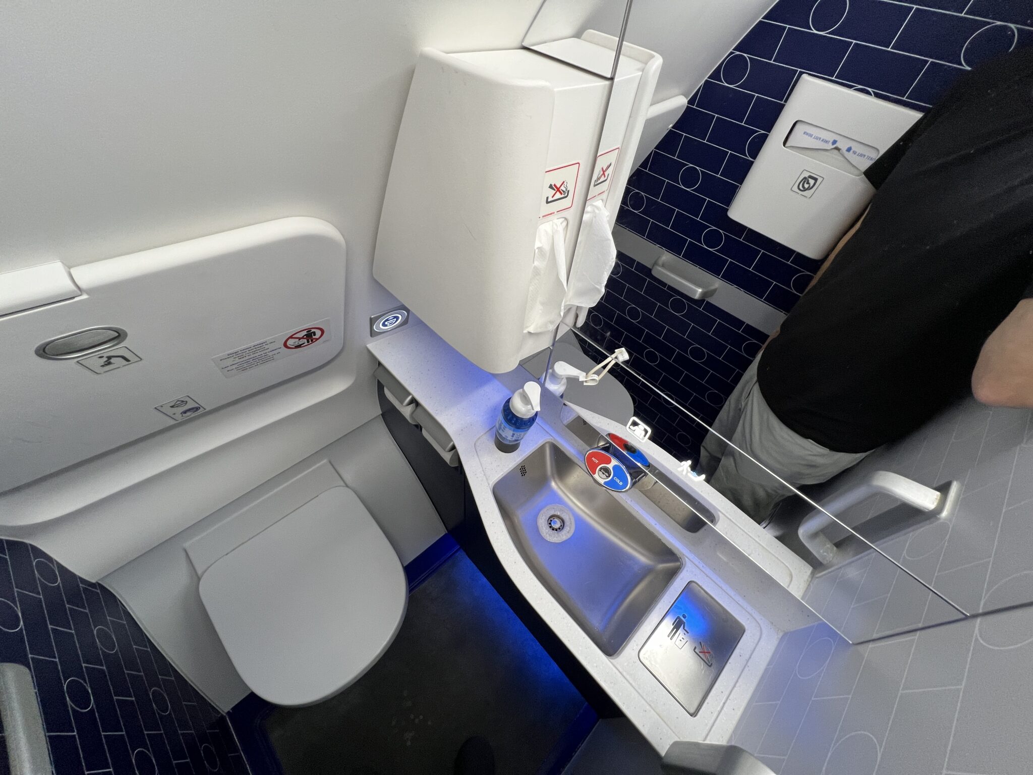 Fine Dining at 36K Feet: JetBlue Mint Suite Review, Boston to Amsterdam