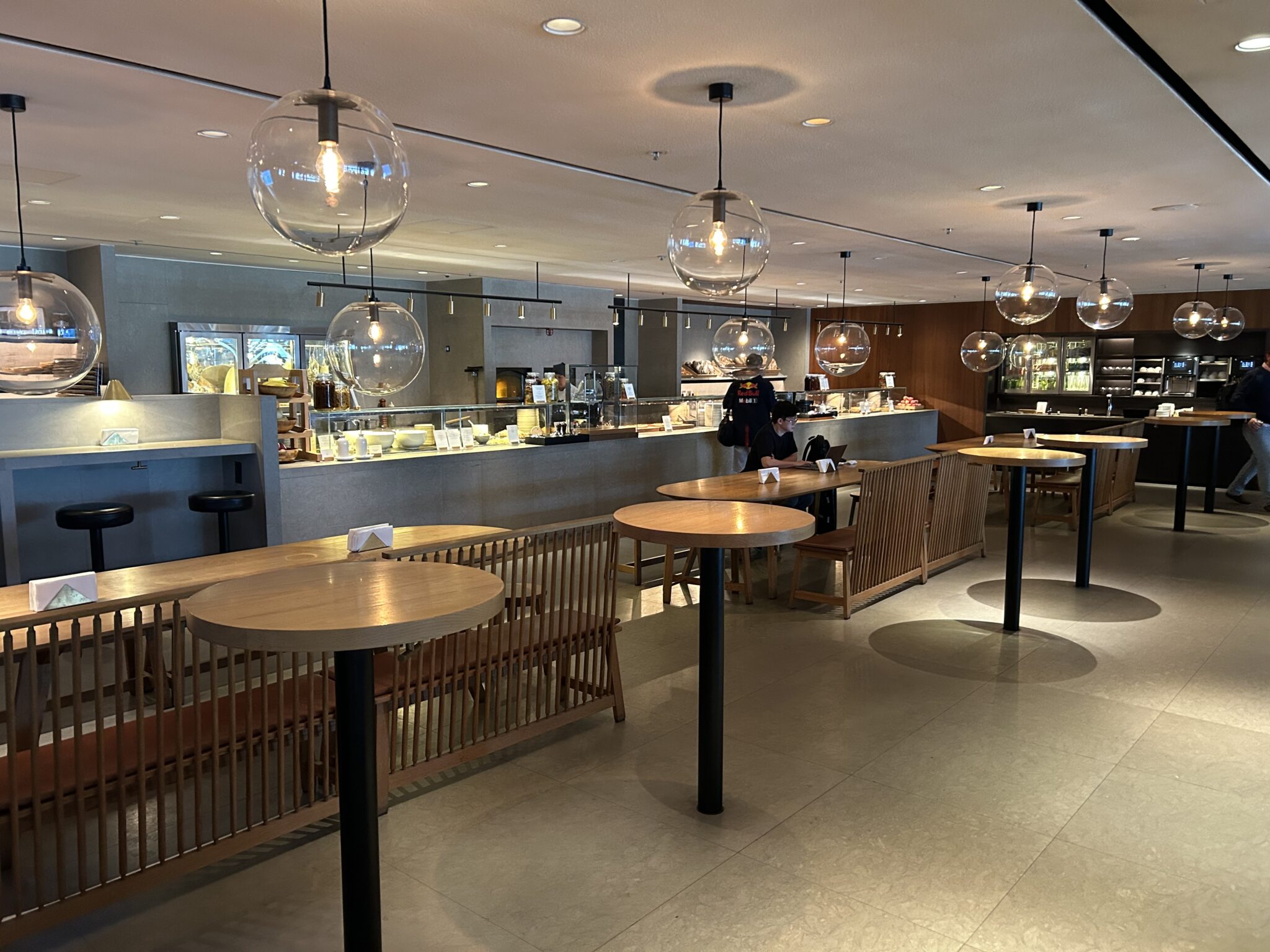 Cathay Pacific Business Class: Modern Luxury Everywhere But the Seat