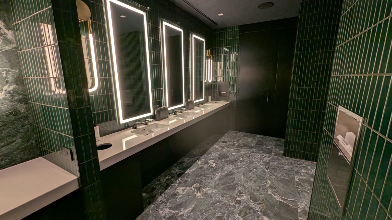 An Inside Look at the New Chase Sapphire Lounge in Philadelphia (PHL)