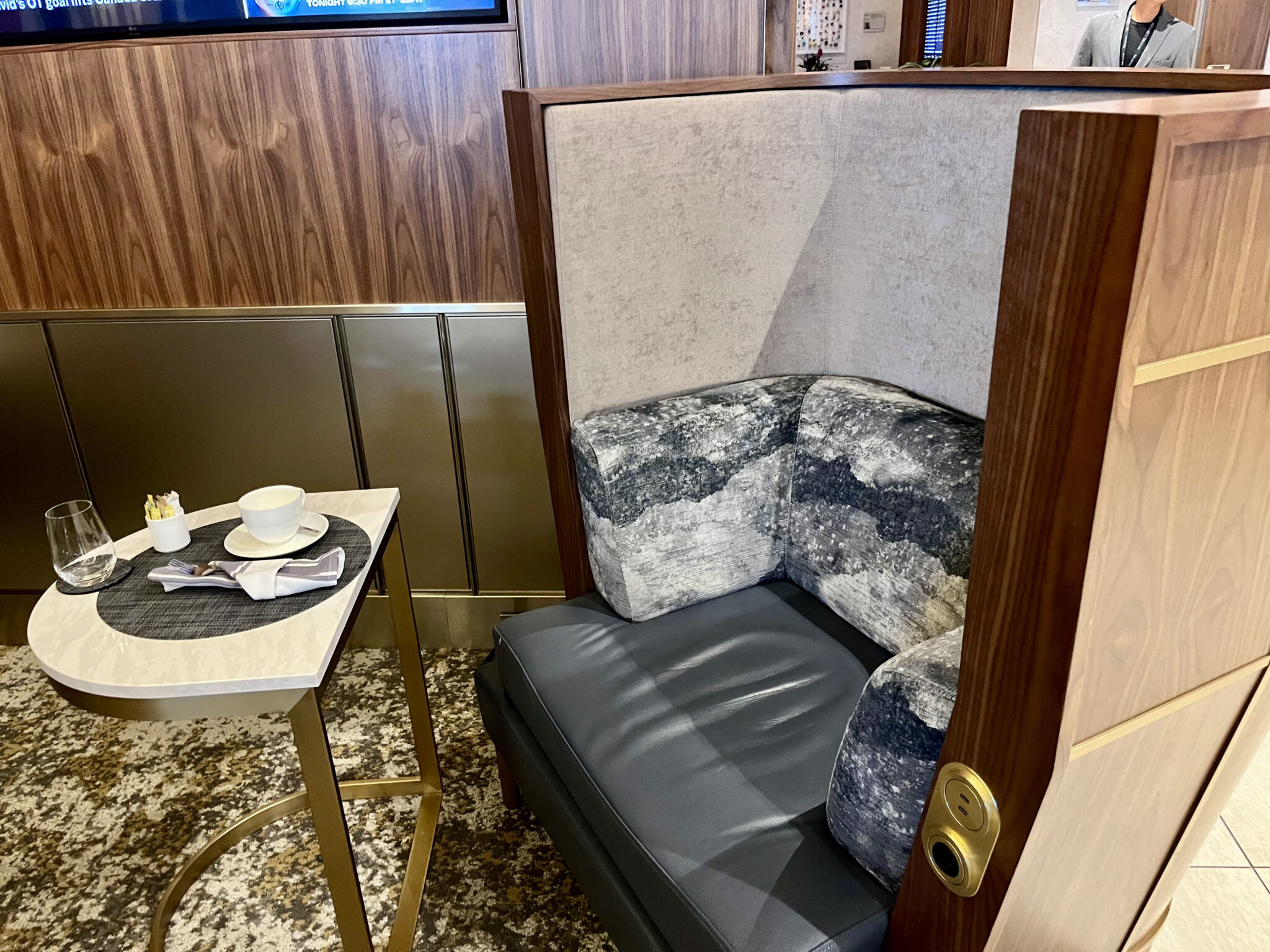 Sushi with a View: Delta One Lounge Los Angeles (LAX) Review